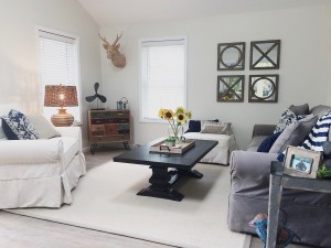 Rustic Farmhouse Lakeside Cottage: When the farm meets the water