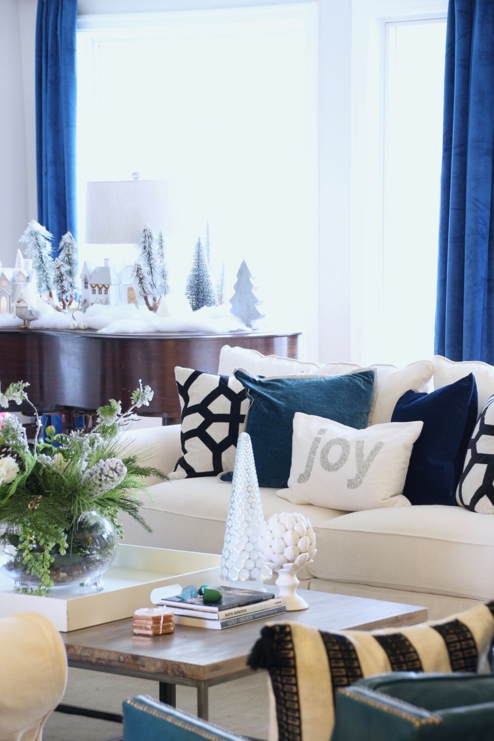 How To Create the Ultimate Colorful and Luxurious Christmas Living Room