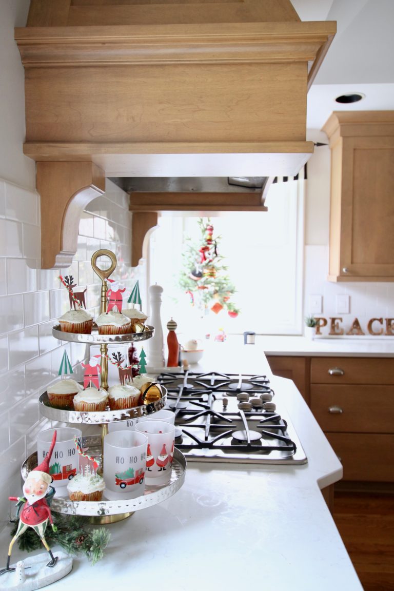 How to Cook Up an Inviting Festive Christmas Kitchen